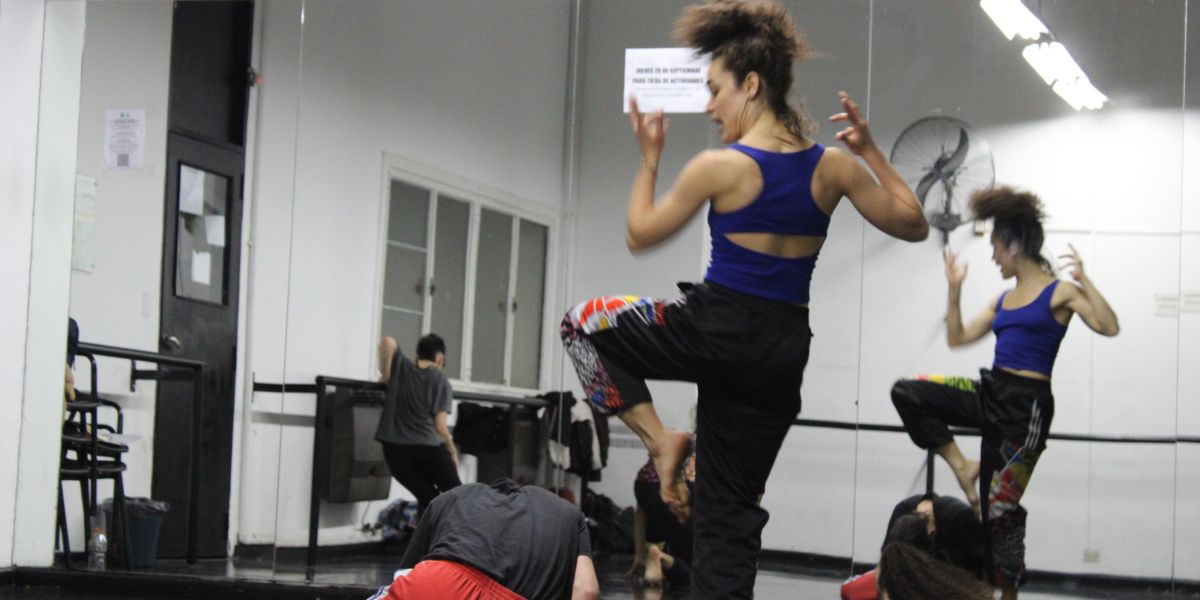 Danza contemporánea. Entrenar y bailar - Liza Taylor - El Rojas ...